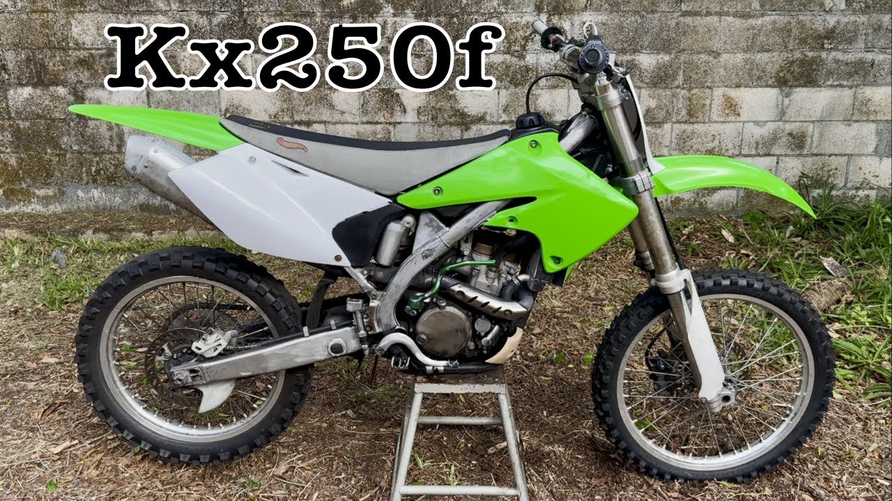 Restoring a 2005 Kx250f | Installing New Polisport Plastics - YouTube