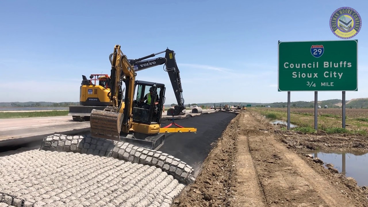 Flexamat - I-680 and I-29 - Iowa DOT Emergency Repairs - YouTube