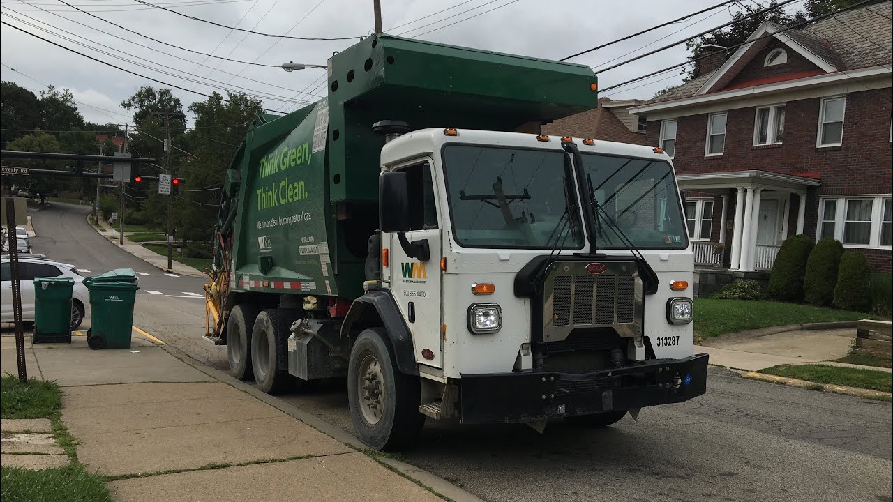 WM Mini Peterbilt 520 McNeilus Rear Loader - YouTube