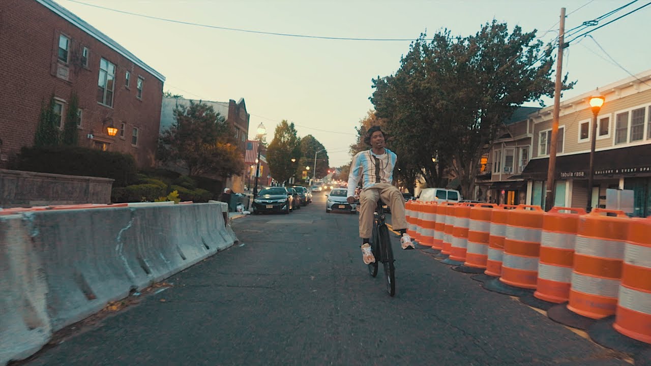 Mister Mayo - Listen Here (Oficial Video) - YouTube