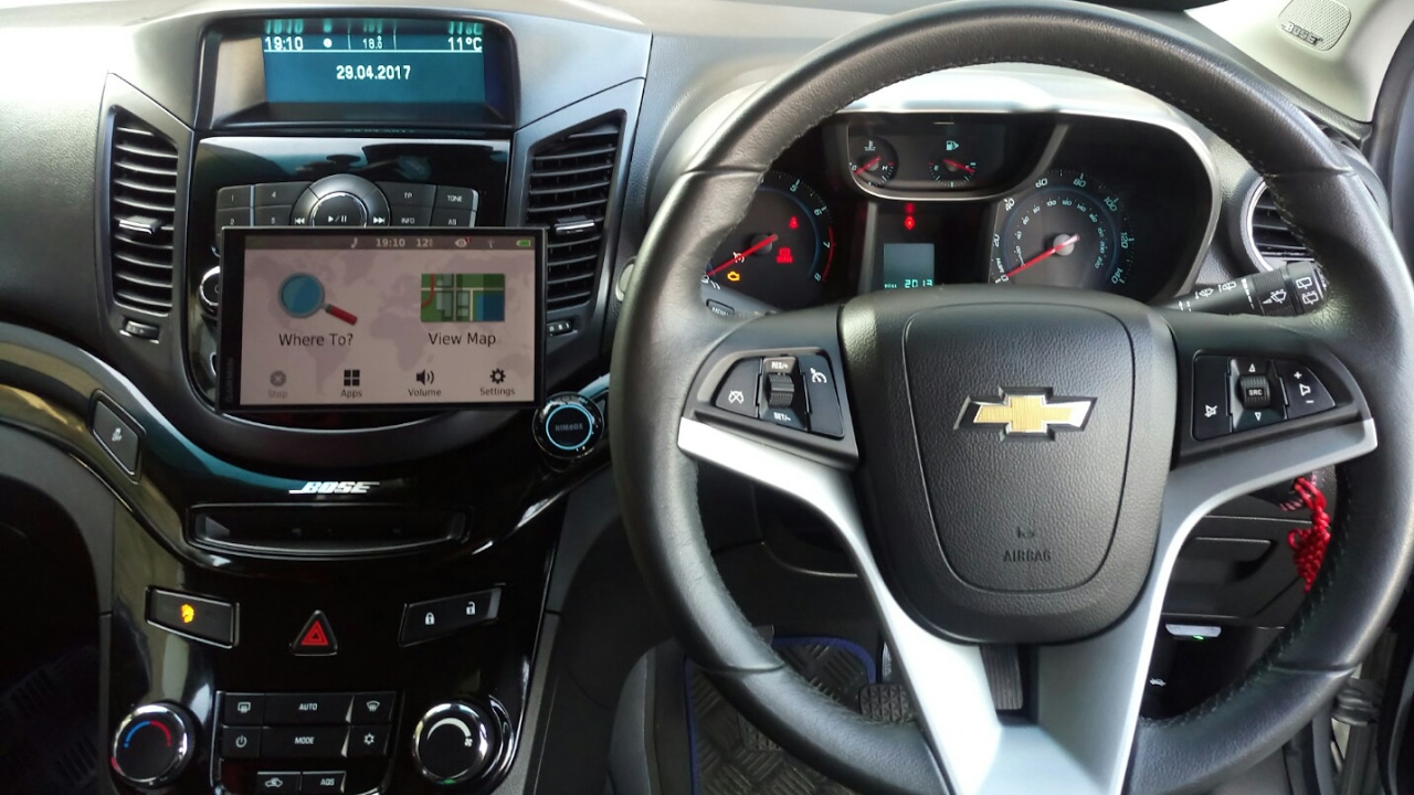 Garmin Drivesmart 61 Chevrolet Orlando TEST DRIVE dashboard magnetic ...