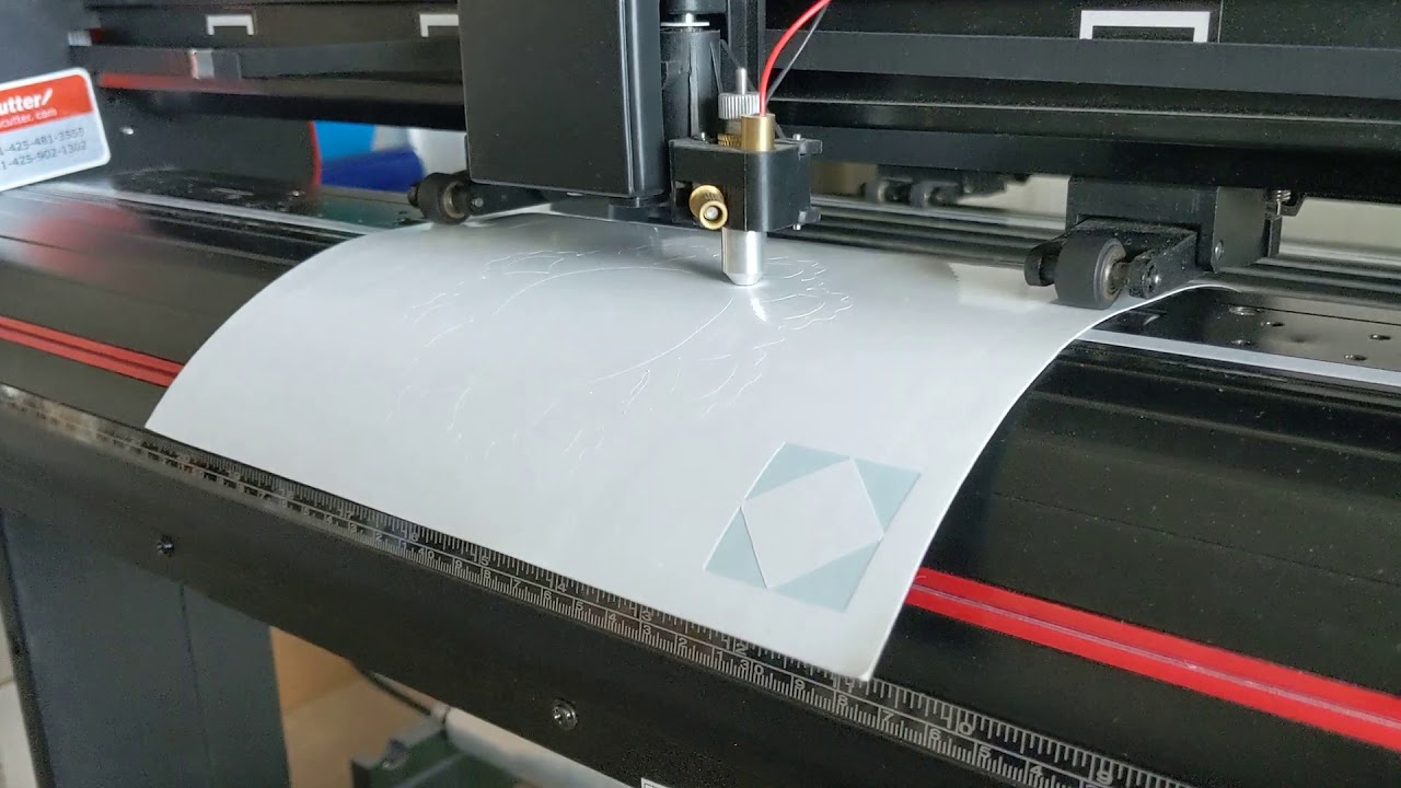 USCutter Print and Cut Laserpoint II - YouTube