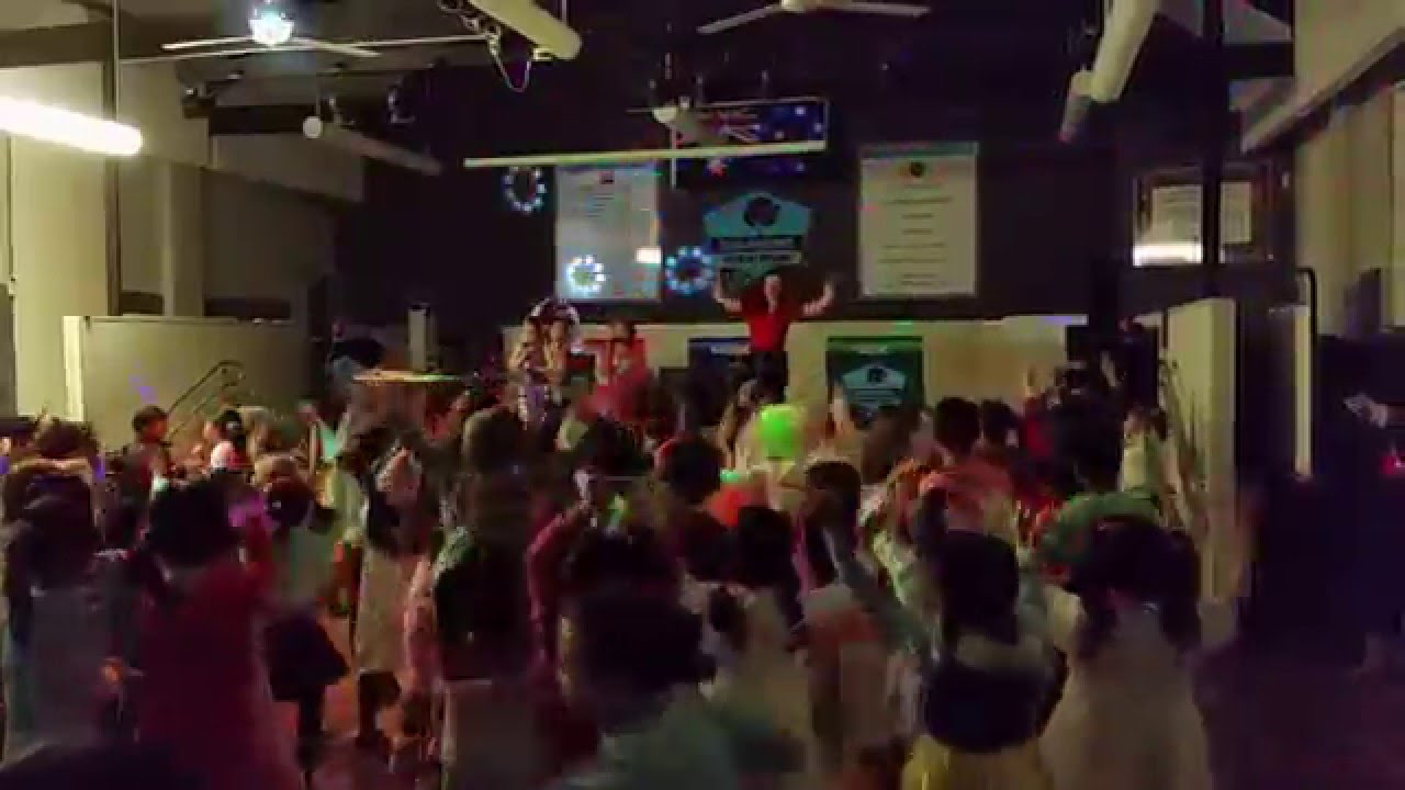 Primary School - Disco Party - YouTube