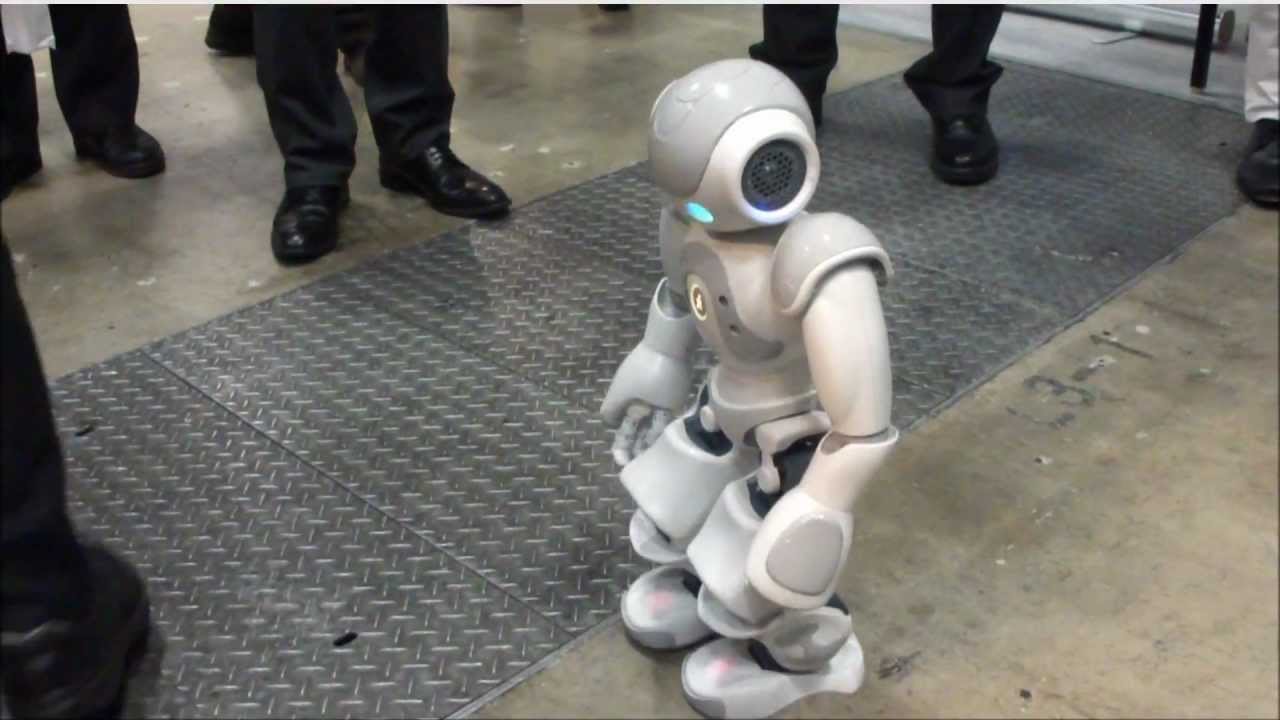 2011国際ロボット展 vol.2/3 REVAST NAO robothespian KONDO SIMROID 患者ロボット - YouTube