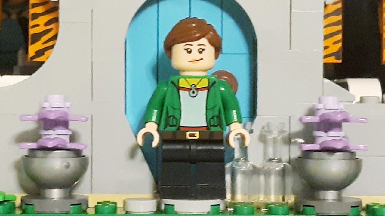 Custom Lego Andy's Mom from Toy Story!🤱 - YouTube