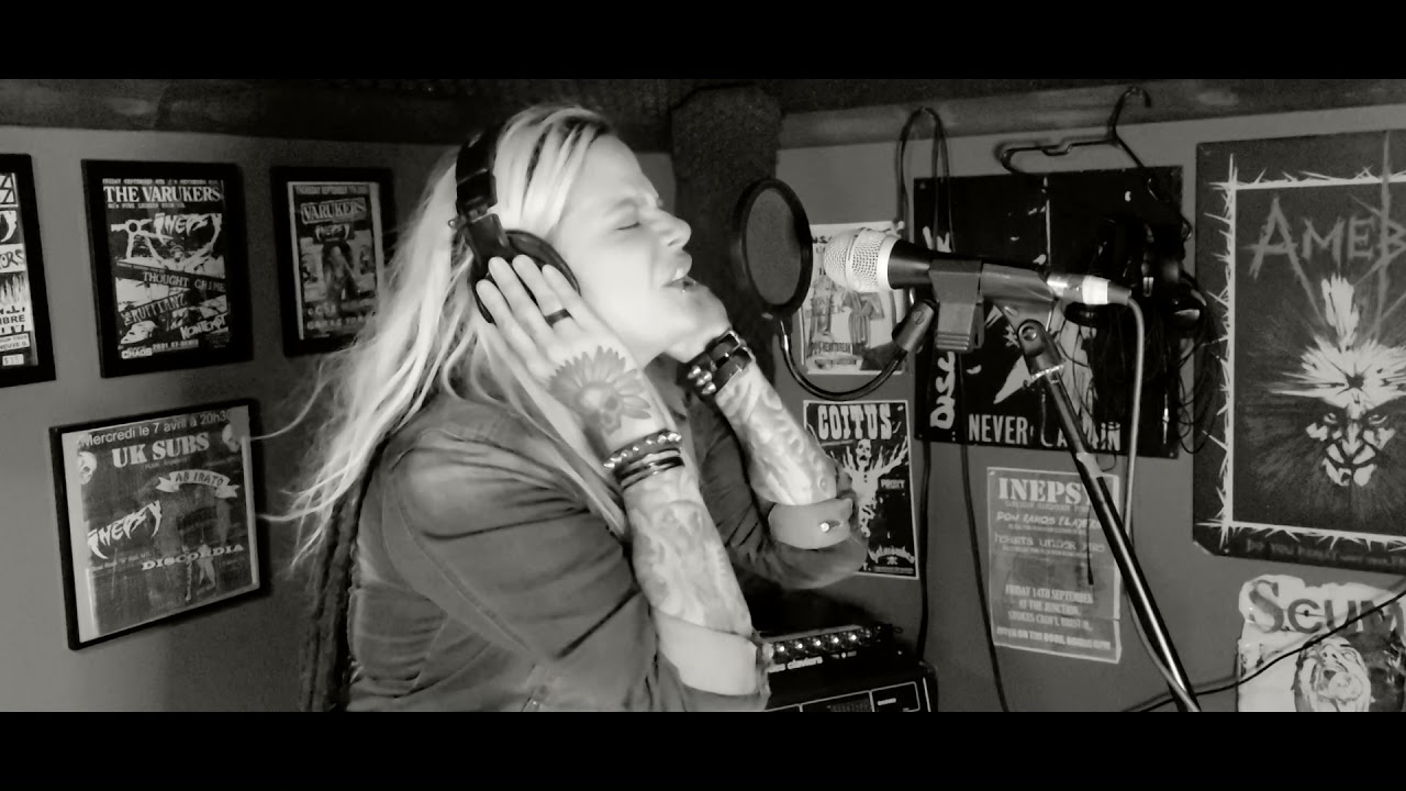 Fractured - In God's Name ( pils sessions #03 ) - YouTube