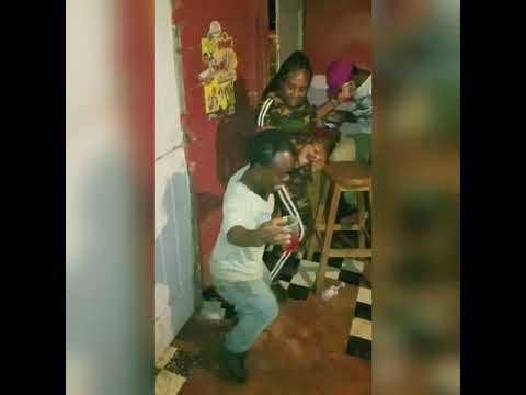 Jamaican Midget Dancing to Jerusalema PT 2