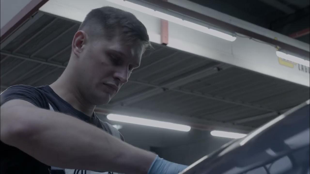Centrum Kompetencji BOF - zawód blacharz samochodowy - YouTube