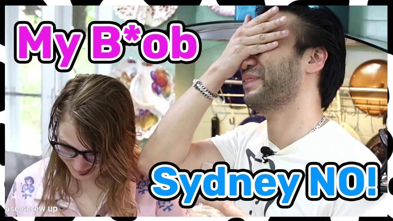 Sydney Forgot That She's Live - YouTube