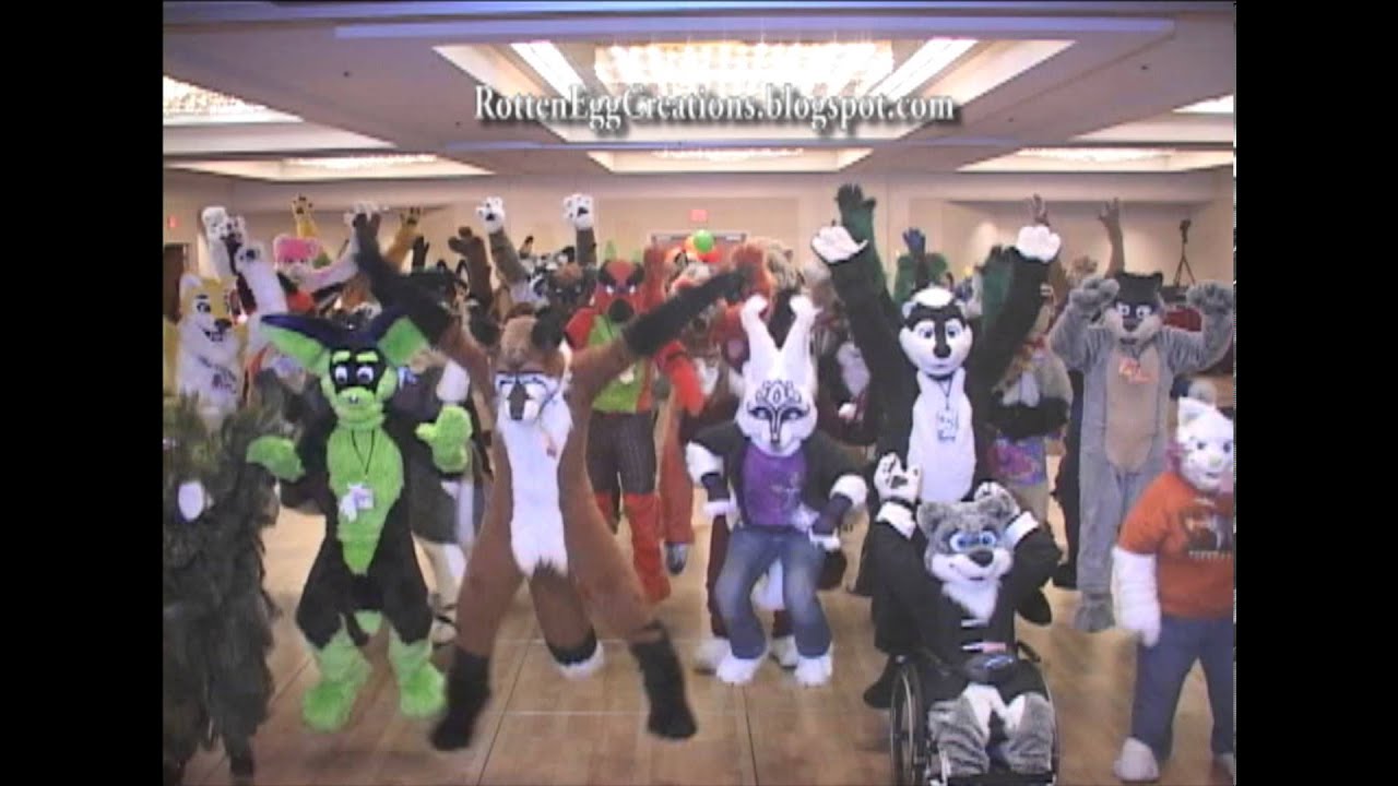 World's Biggest Geddan ゲッダン [Get Down] Furry Style - YouTube