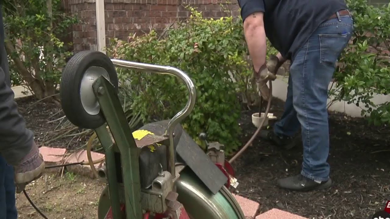 ‘Brown Friday’ keeps plumbers busy after Thanksgiving - YouTube