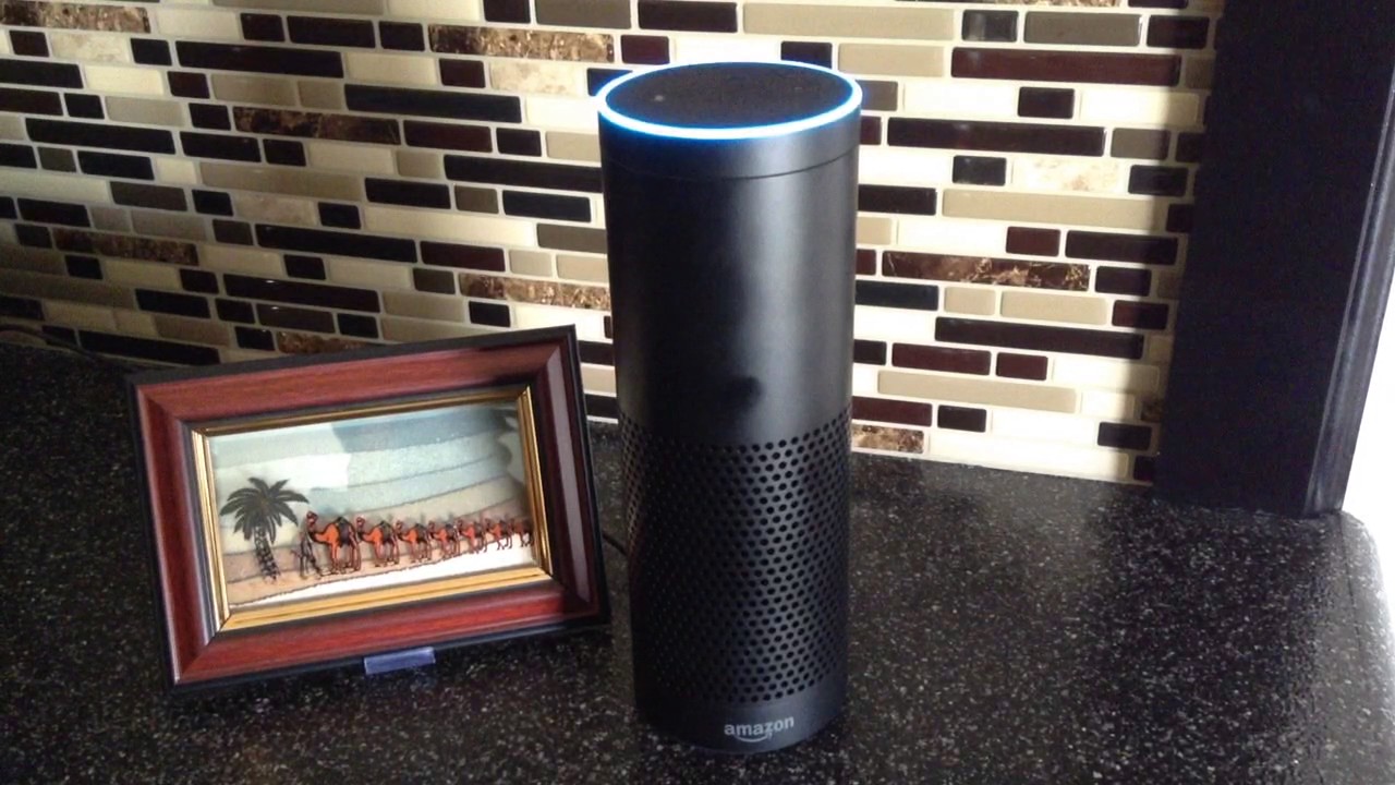 AMAZON ECHO TELLS A VALENTINE'S DAY JOKE. 2/14/2017 - YouTube