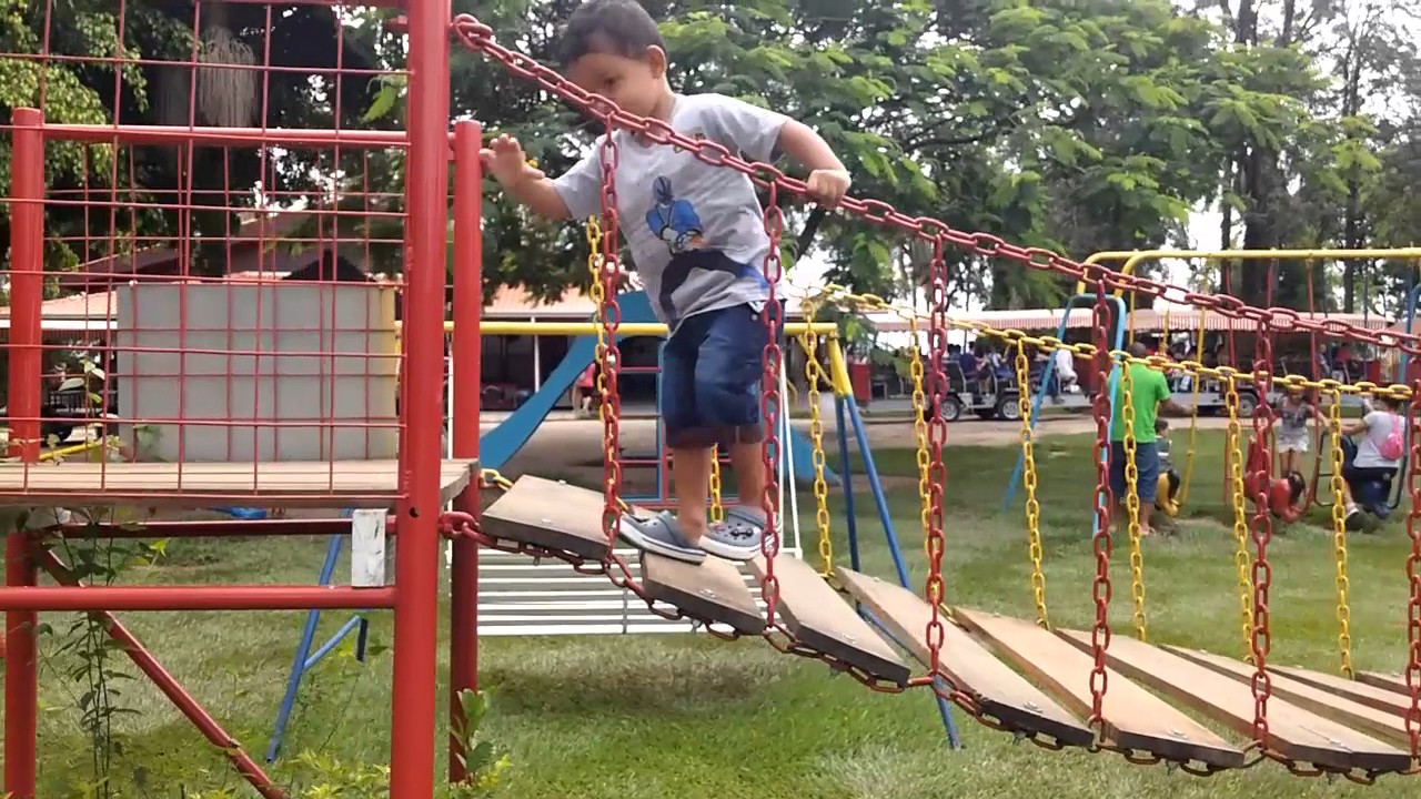 Parque Maeda - Feriado (Maeda Park - Holiday) - YouTube