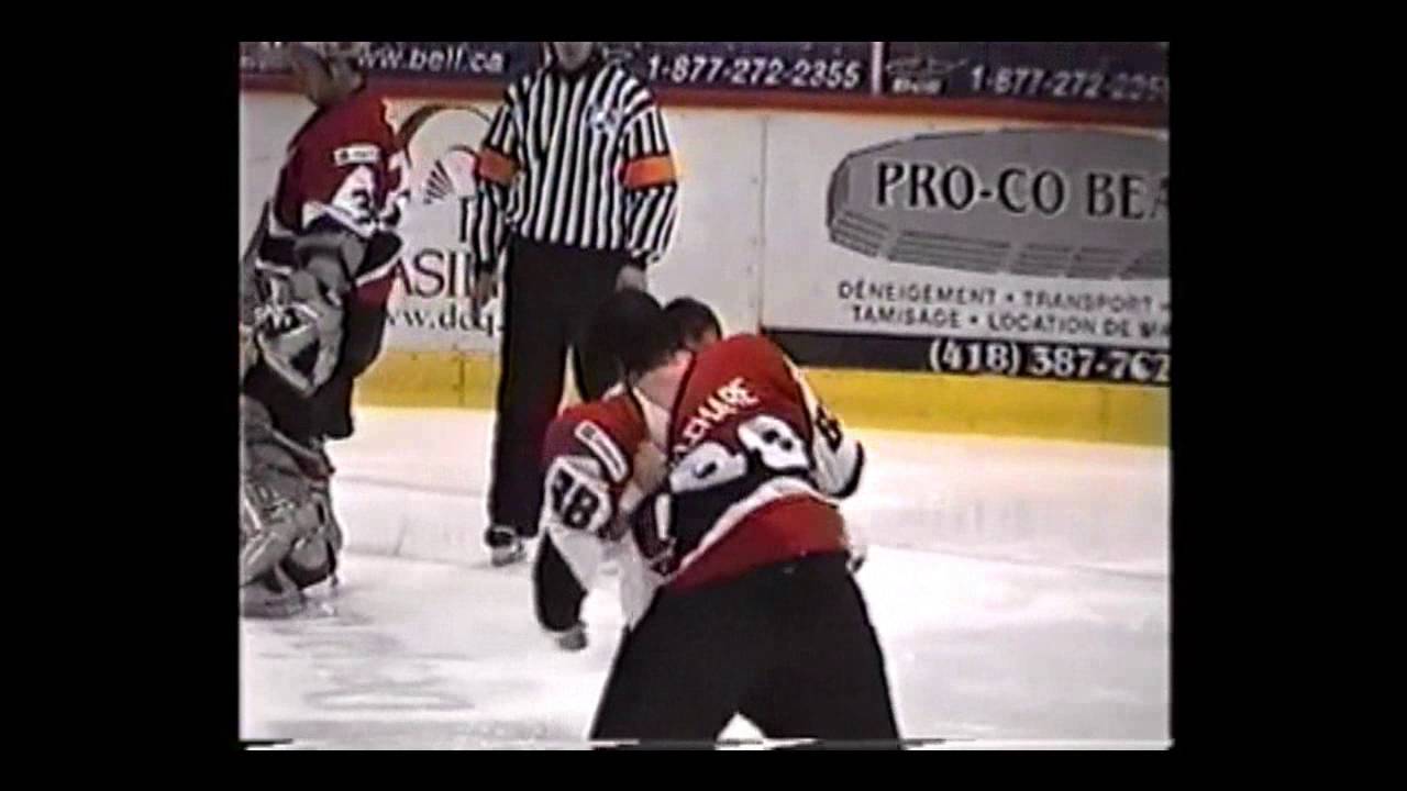 Thomas Bellemare vs Dannick Lessard LCH 15 09 06 - YouTube