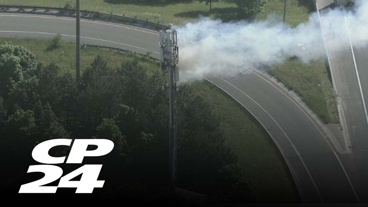 BREAKING: Communications tower on fire near Hwy. 401 and Yonge - YouTube
