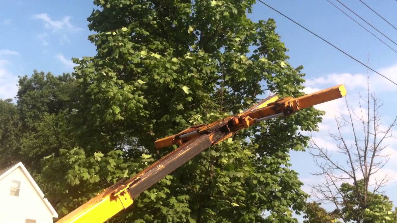 WRECKER 4X4 SELF LOADER TOW TRUCK $15500 loaded 5 speed auto 5r100 84in ...