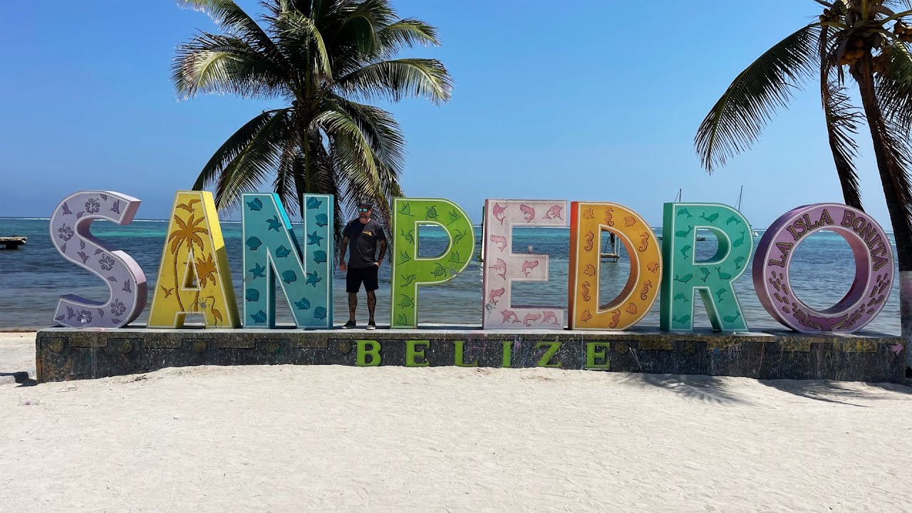 Spearfishing Belize part 2 | SNAPPER Beach BBQ - YouTube