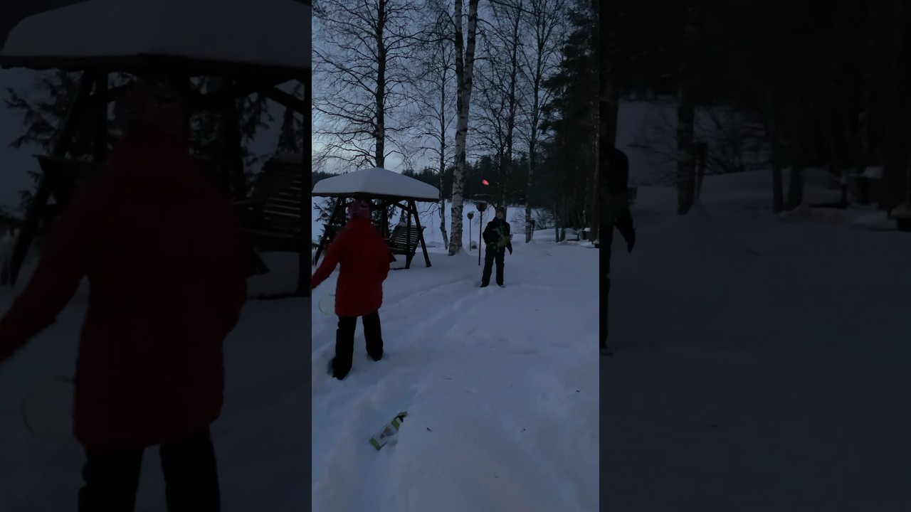 Winter Badminton In Dark And Snow #badminton #snowfun #badmintontricks ...