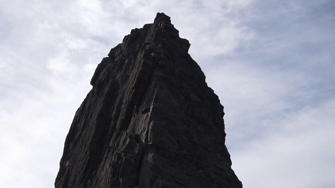 Inaccessible Pinnacle, Isle of Skye, Scotland - Free solo climbing (no ...