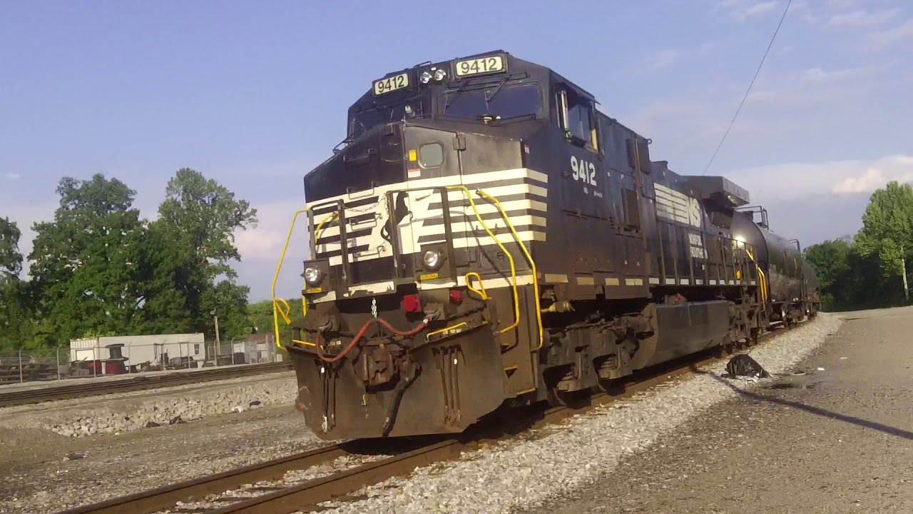 NS C44-9W #9412 sits in Burnside, KY 5/19/2018 - YouTube