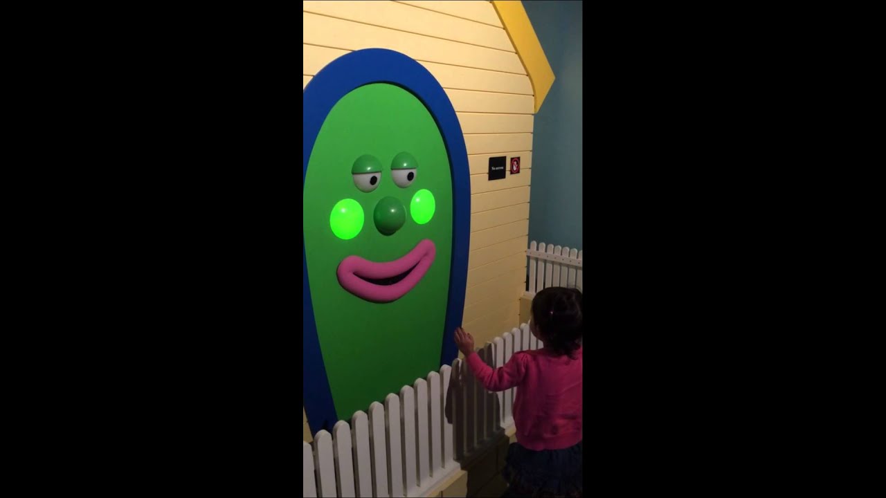 Talking Door - YouTube