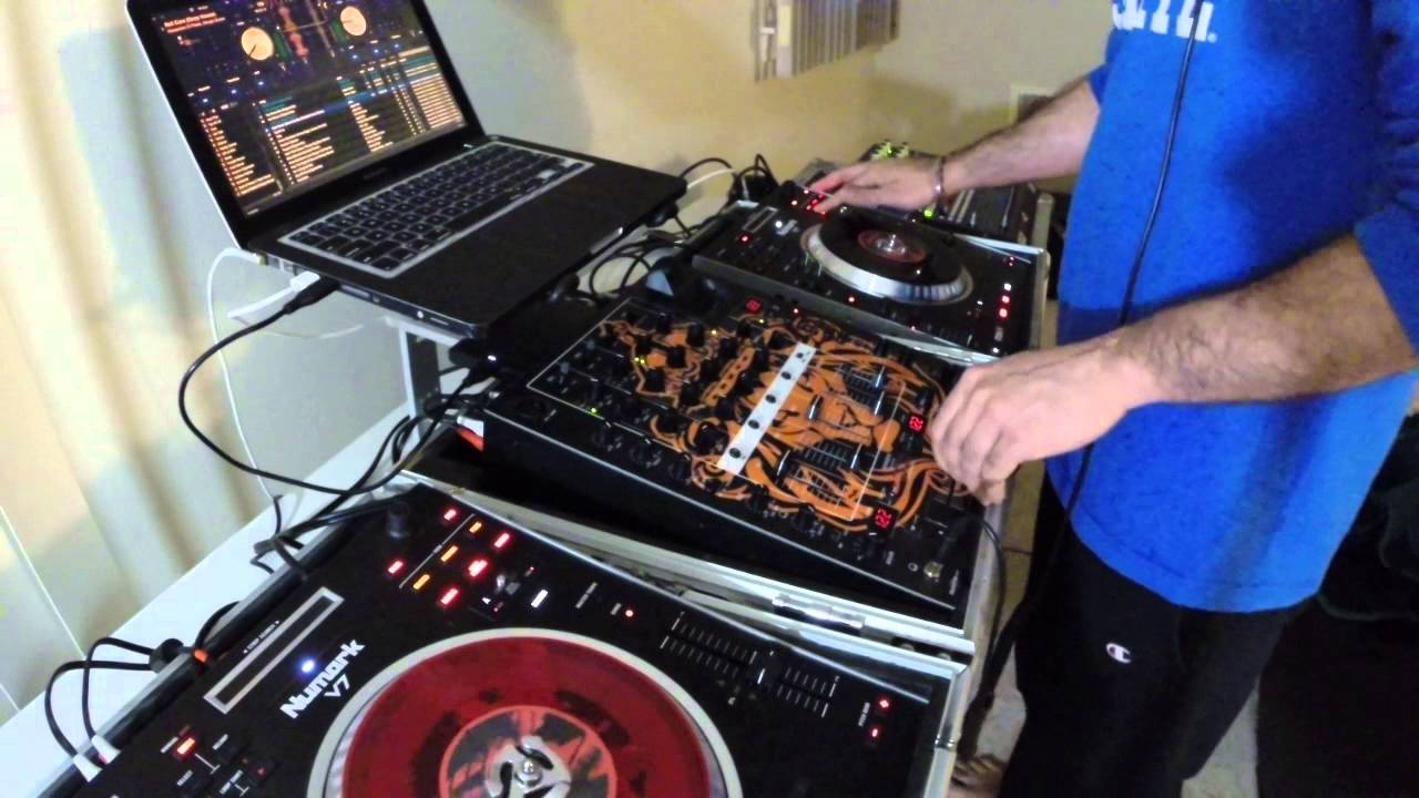 Live Deep House Mix - Dj SimBa January 2014 - YouTube