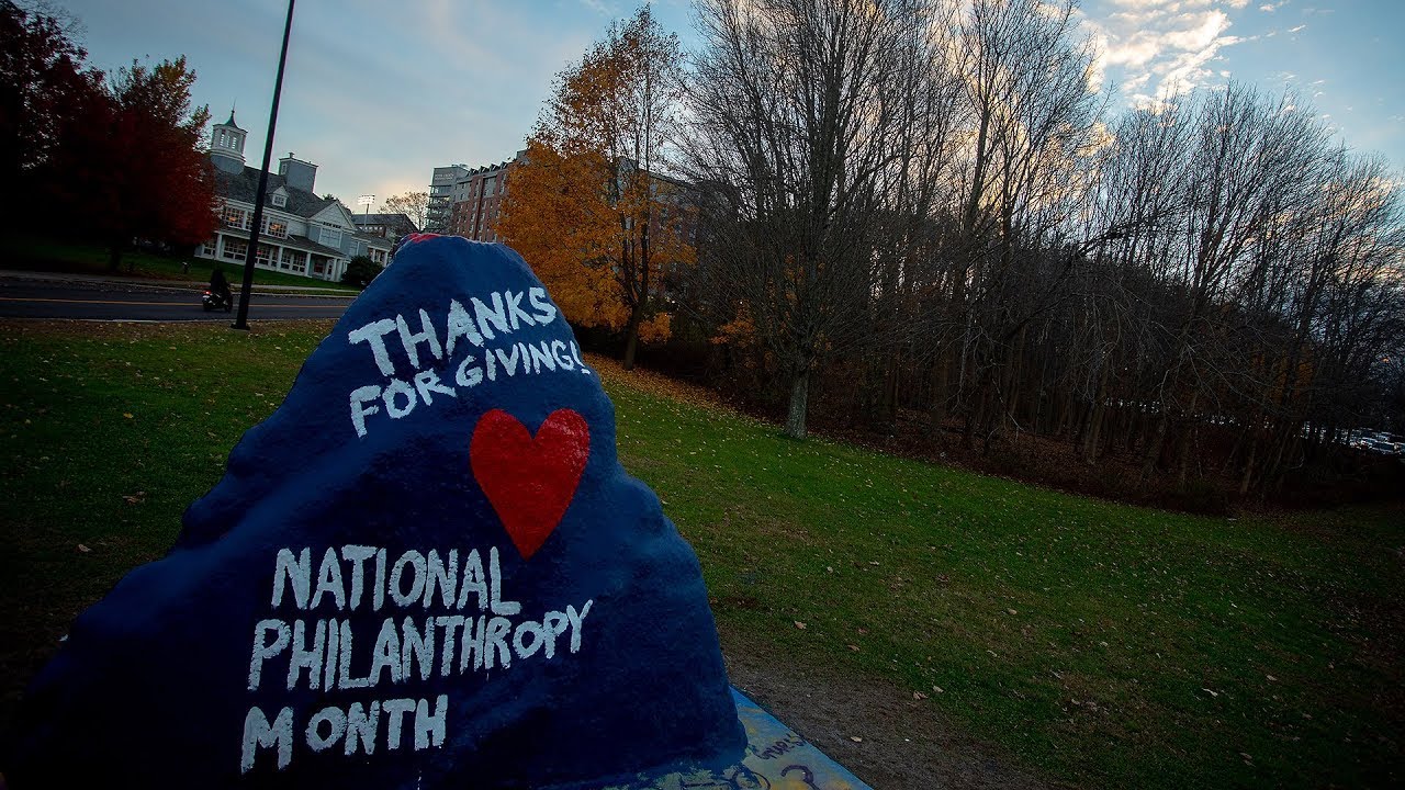 Happy Thanksgiving from the UConn Foundation - YouTube