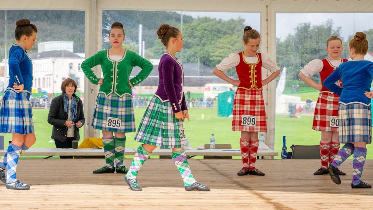 Main Platform (Boards 1 & 2) Friday 29 August 2025 - YouTube