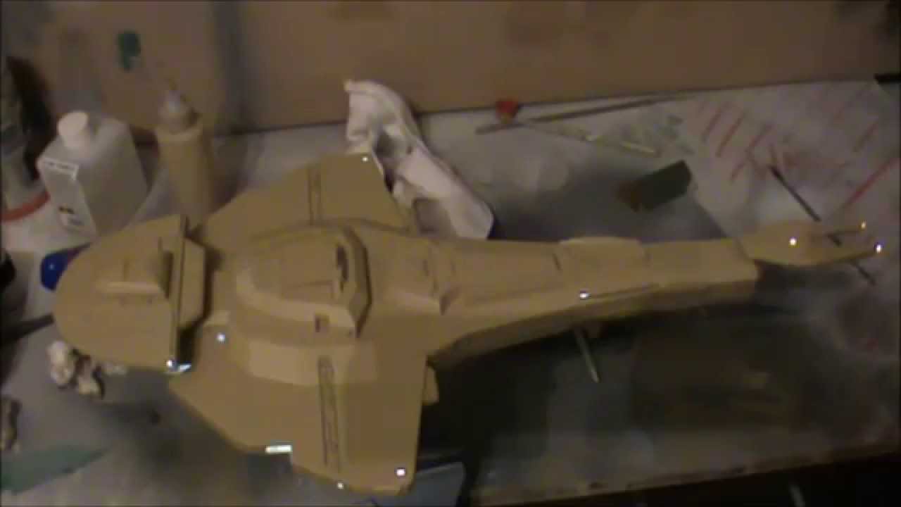 AMT/ERTL Cardassian Galor Class Cruiser Buildup Part 6 - YouTube