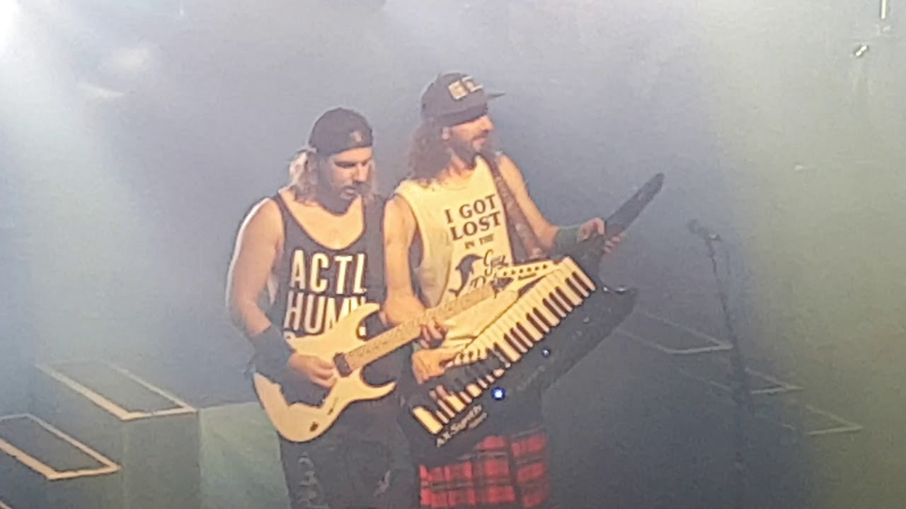 Alestorm - Mexico - Live 14-10-2017 @ Doornroosje Nijmegen - YouTube