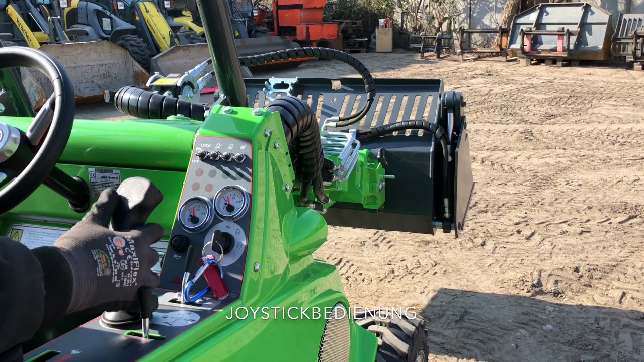 Die Bedienung am Radlader AVANT 420 - YouTube