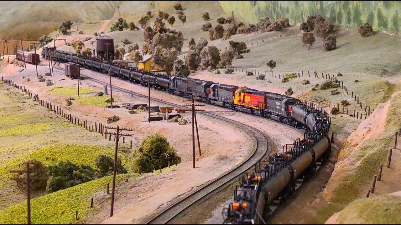 Southern Pacific Tank Train (Oil Cans) - La Mesa Model Railroad Club ...