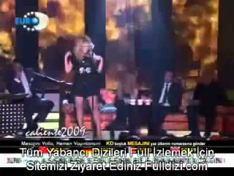 Zeynep Sağdaş  Yarım Kalanlara Rağmen @ Beyaz Show
