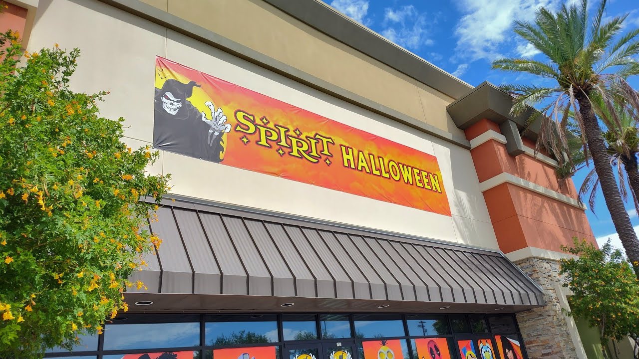 SPIRIT HALLOWEEN HAS OPENED 🎃🍂 | Fun House of Terror | FALL 2024 ...