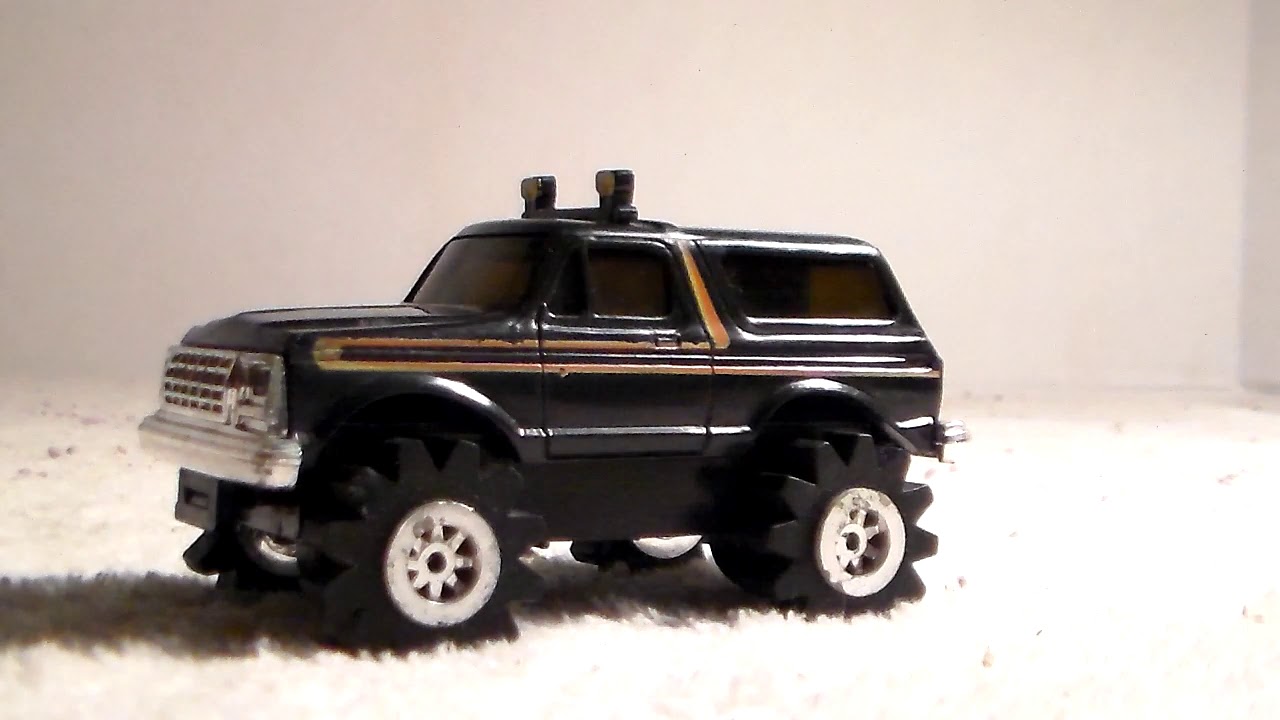 Schaper Stomper Ford Bronco - YouTube