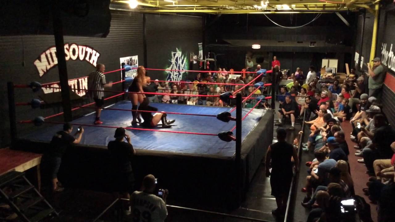 Skylar Slice vs Mickie James vs Nikki Knight - YouTube