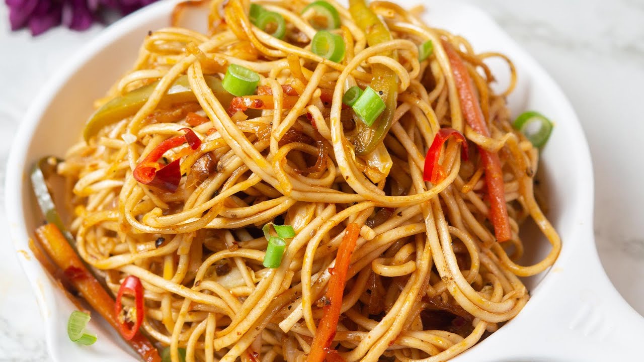 Street Style Veg Chowmein Recipe | Indian Noodles| Desi Chowmein Recipe ...