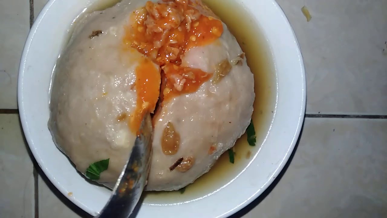 BAKSO LAVA pedas gilaaaaa !!! gacuatttt bikin bibir malehoy. - YouTube