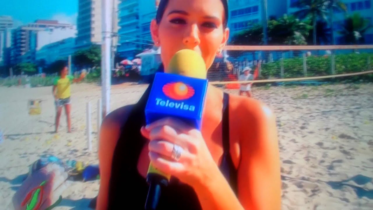 Mariangela Meotti piernas volleyball. - YouTube