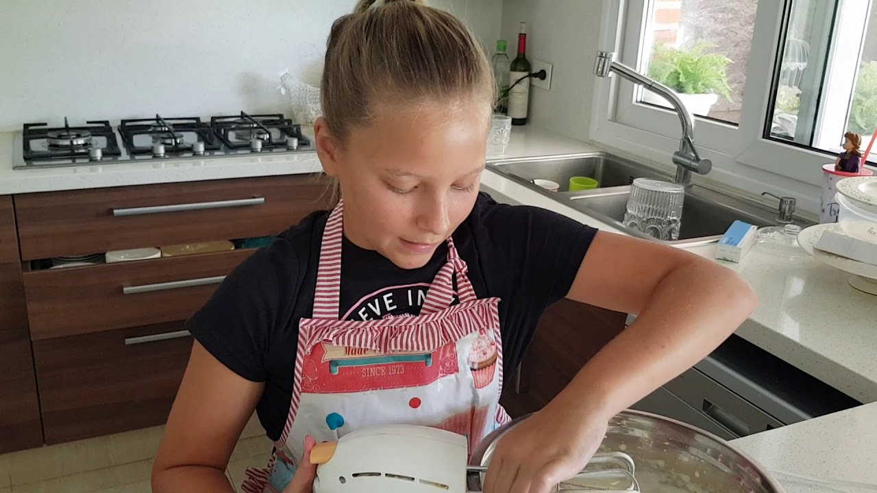 Cocinando con Isa - Muffins (Cup Cakes) - YouTube