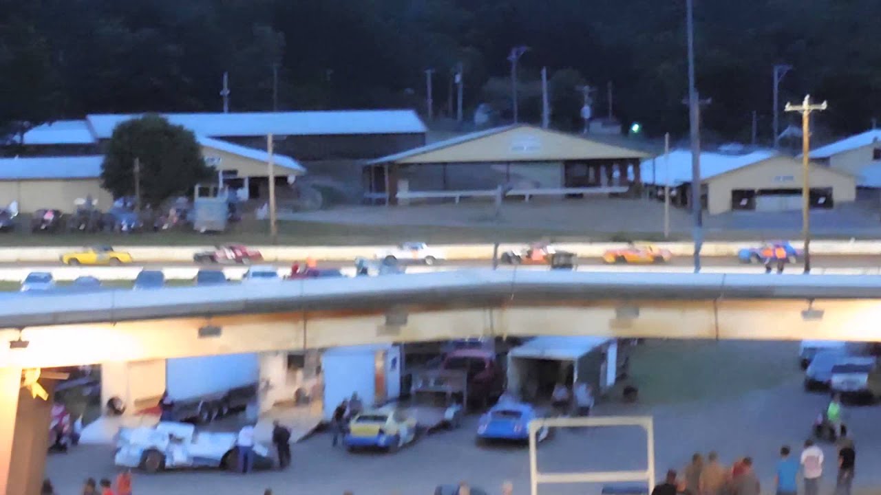 Aug 7 2015 Bedford Speedway Hobby Stock Heat #2 Beau Aikey - YouTube