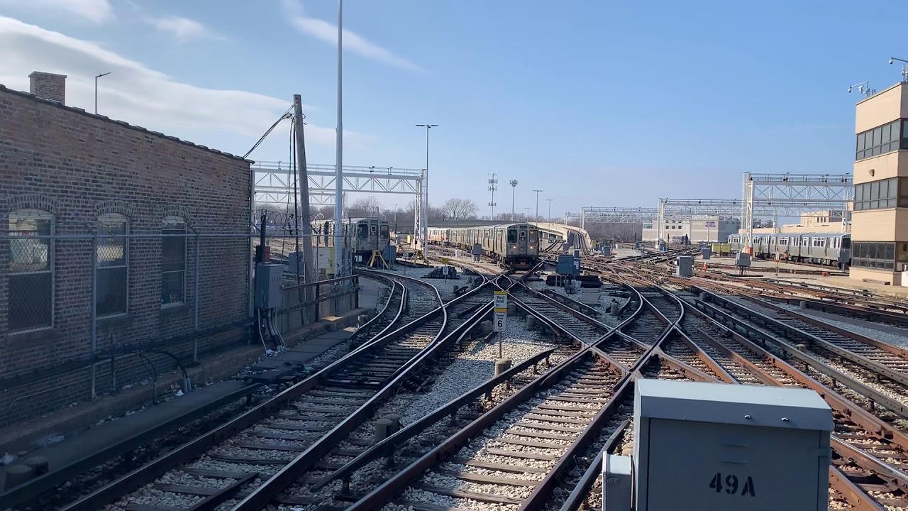 CTA 5000 Series Red Line Train Enters Howard - YouTube