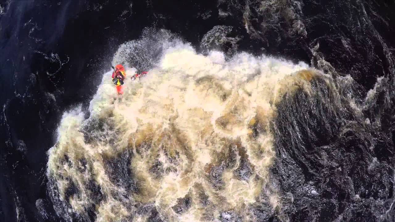 Jackson Kayak's 2016 Rockstar on the Top Wave of the Mistassibi River ...