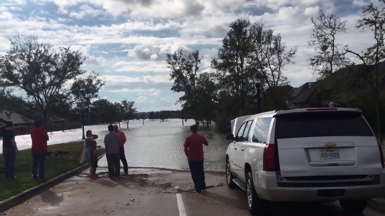 HURRICANE HARVEY - Missouri City TX flooding (Riverstone) - YouTube