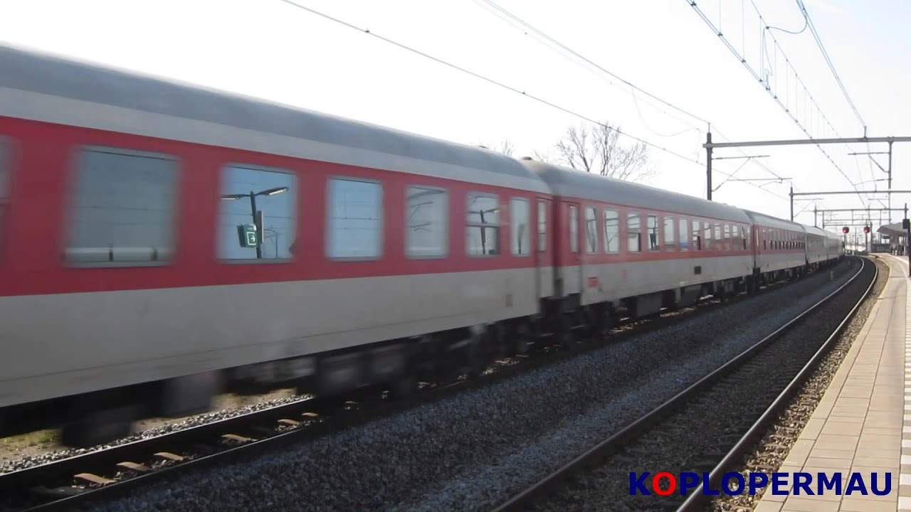 Citynightline komt langs station Breukelen! - YouTube