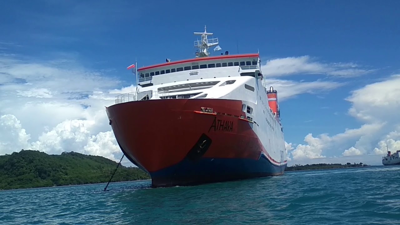 KMP. ATHAYA PT. JEMLA FERRY mewah penyebrangan merak bakauheni me - YouTube