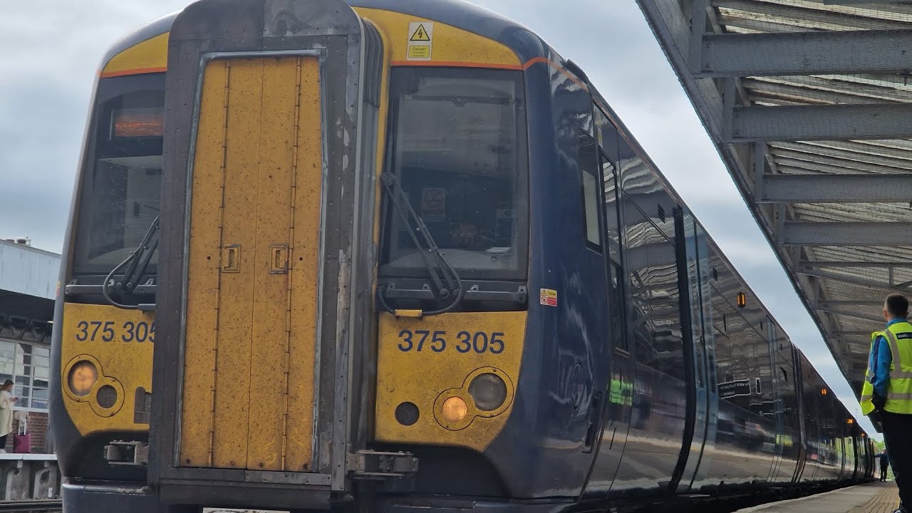 7 Coach Class 375 Departs Tonbridge! - YouTube