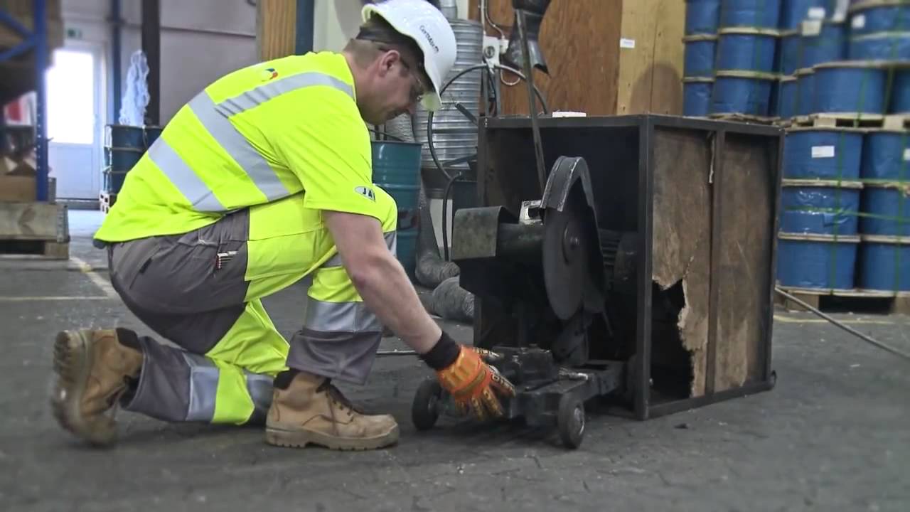 The Lifting Knowhow S01E04 Shortening wirerope - YouTube