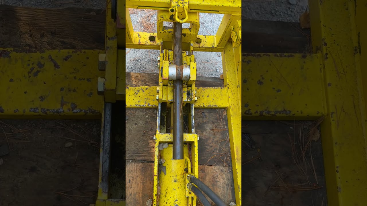 Pow-r Mole PD33M - Equipment Demonstration - YouTube