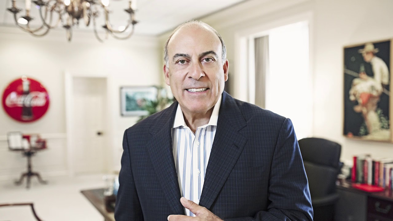 Shooting Muhtar Kent, Chairman of the Board of the Coca Cola Company ...